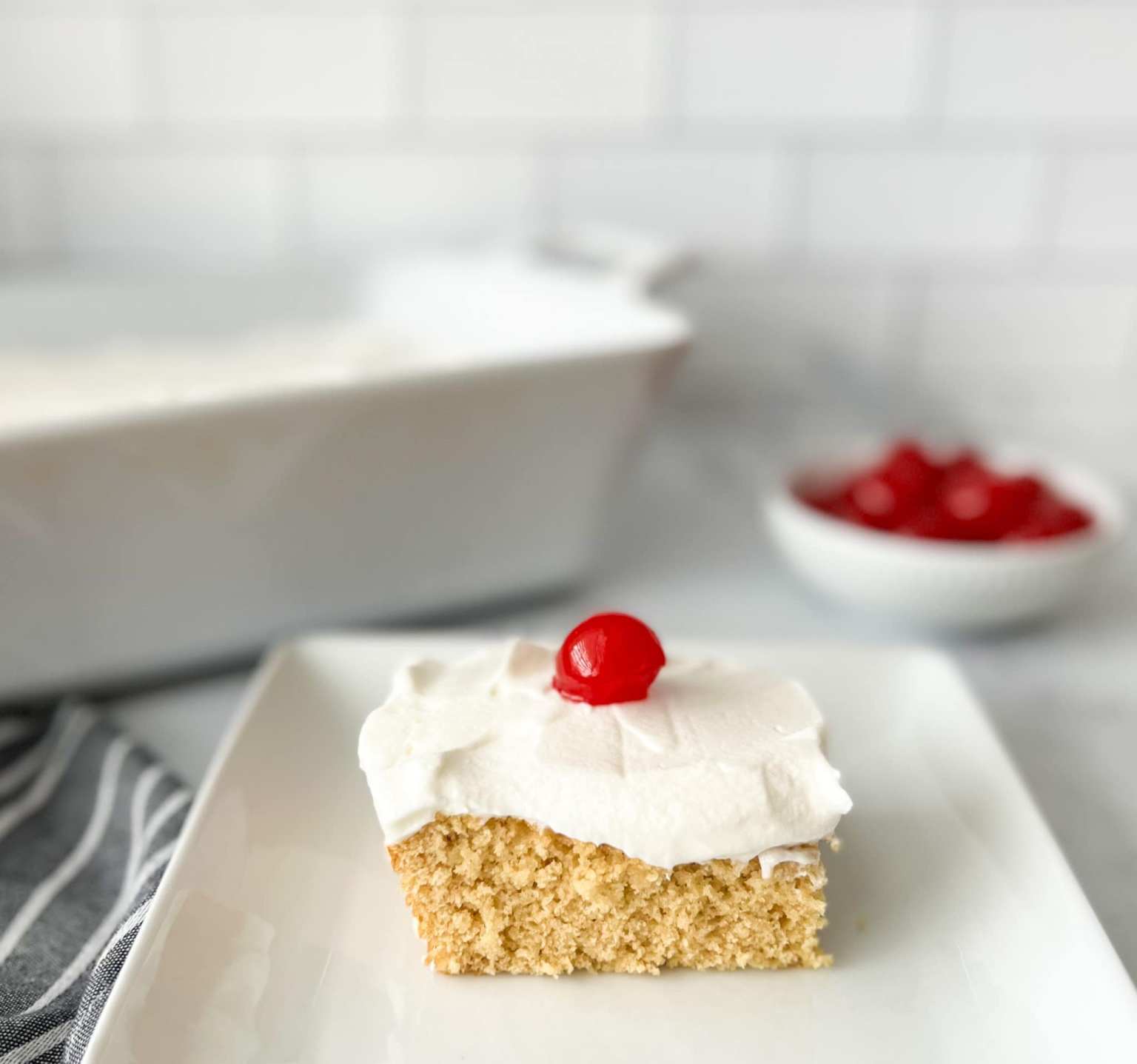 Root Beer Float Cake