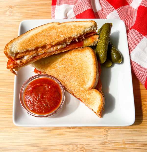 Pepperoni Pizza Melt